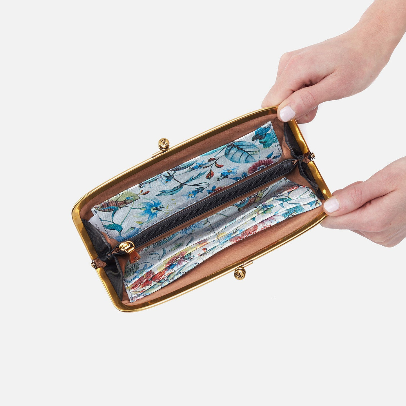 Cora Large Frame Wallet in Pebbled Leather - Black – HOBO